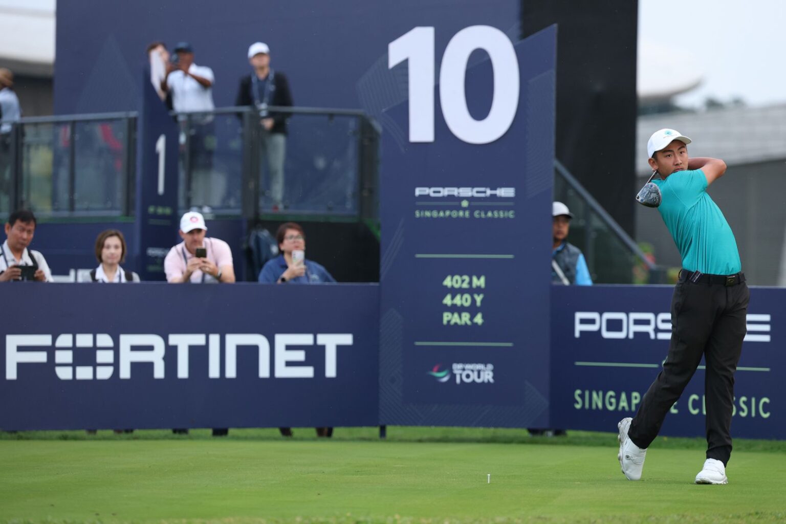 Relaxed Lee off to a promising start at Porsche Singapore Classic – SGA